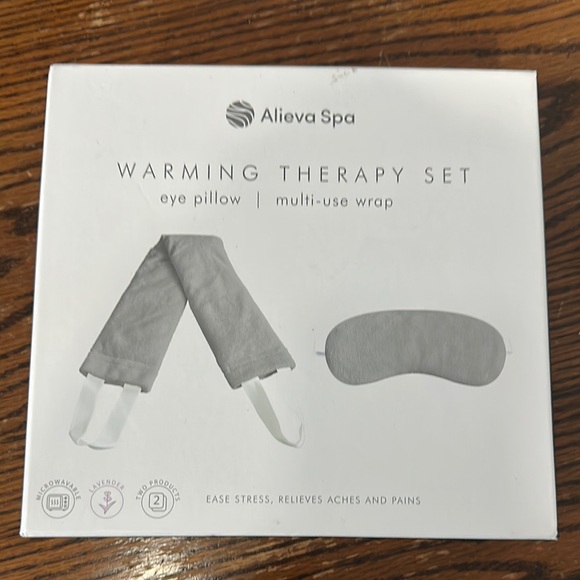 Alieva | Intimates & Sleepwear | Alieva Spa Warming Therapy Set In Gray ...